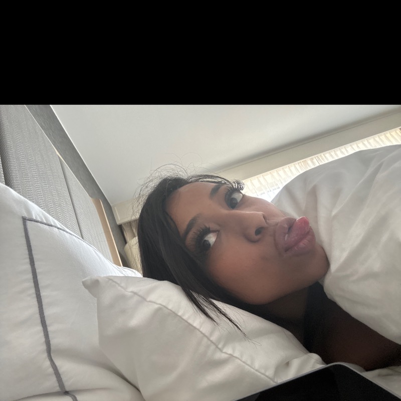 jazzy baby (@fundaytobejazzy) is LIVE - TikTok LIVE