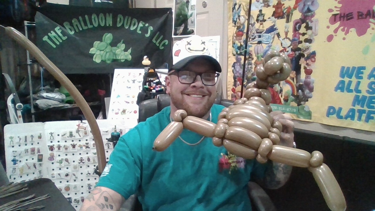 TheBalloonDudesLLC (@theballoondudesllc) is LIVE - TikTok LIVE