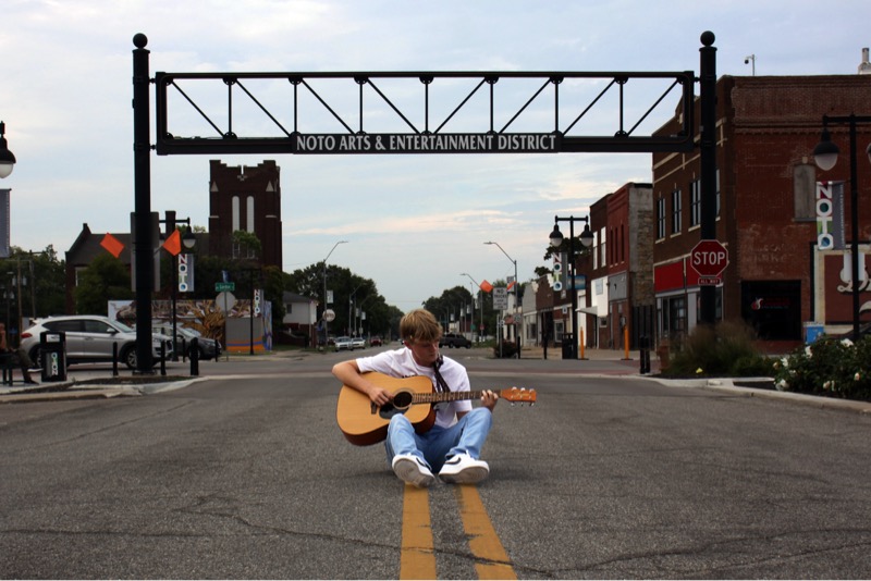 Kamdyn🧂 (@kamdyn.ross) is LIVE - TikTok LIVE