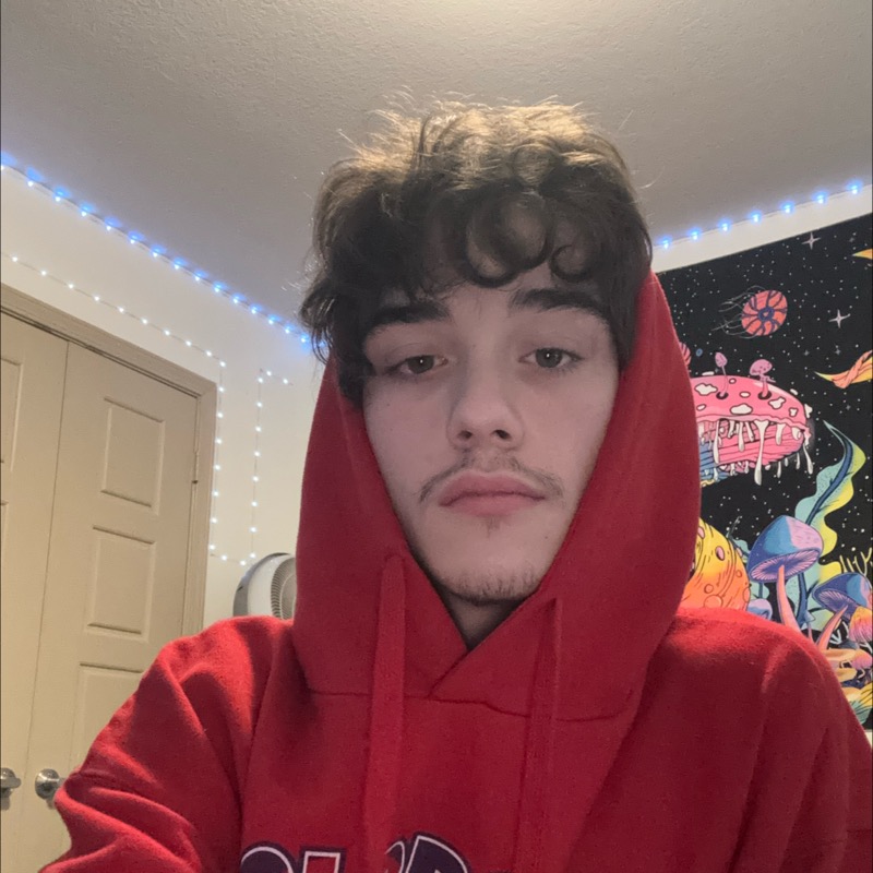 Brandon crump (@marly_trio23) is LIVE - TikTok LIVE